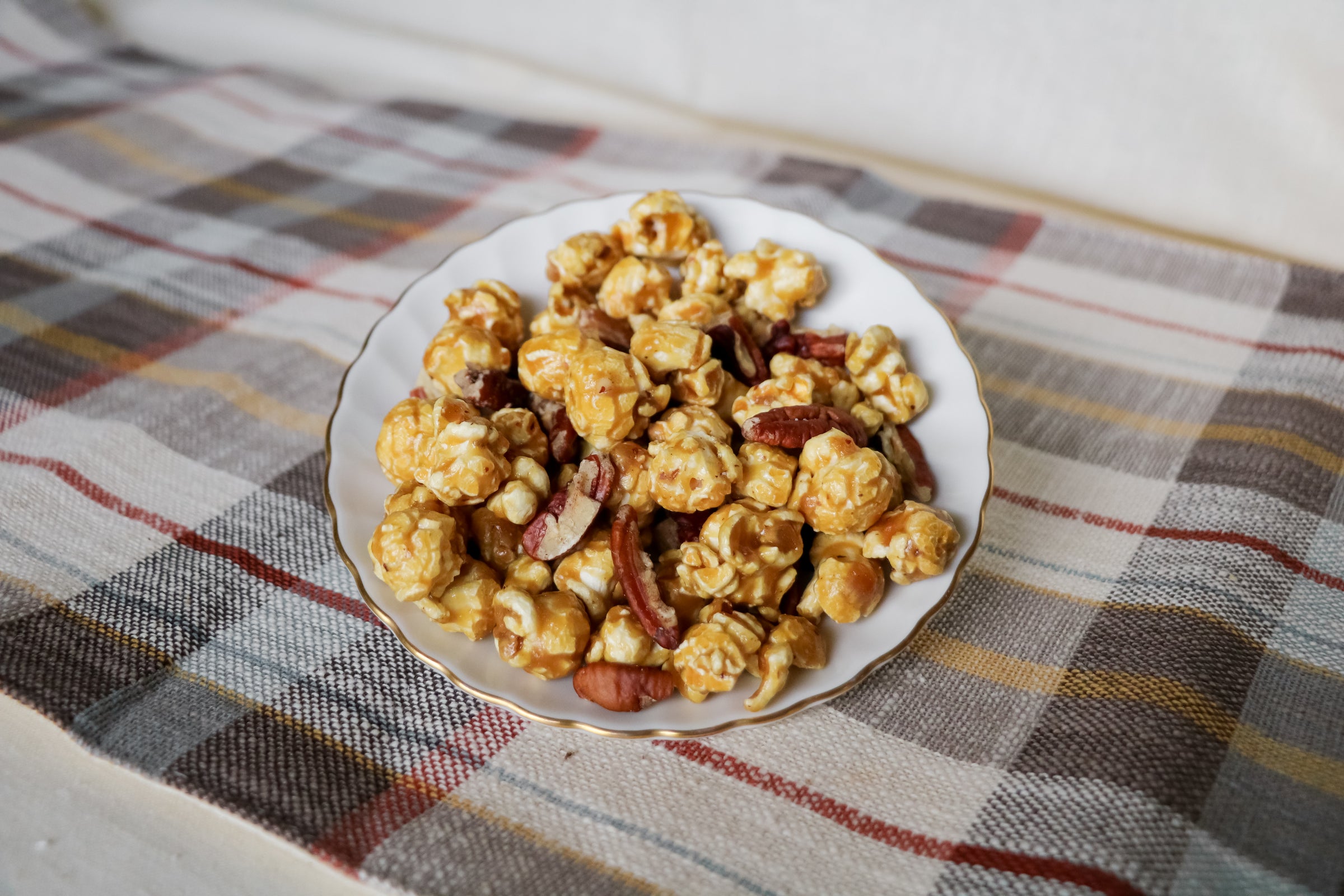 Caramel Maple Pecan (8 oz) | Corks Popcorn